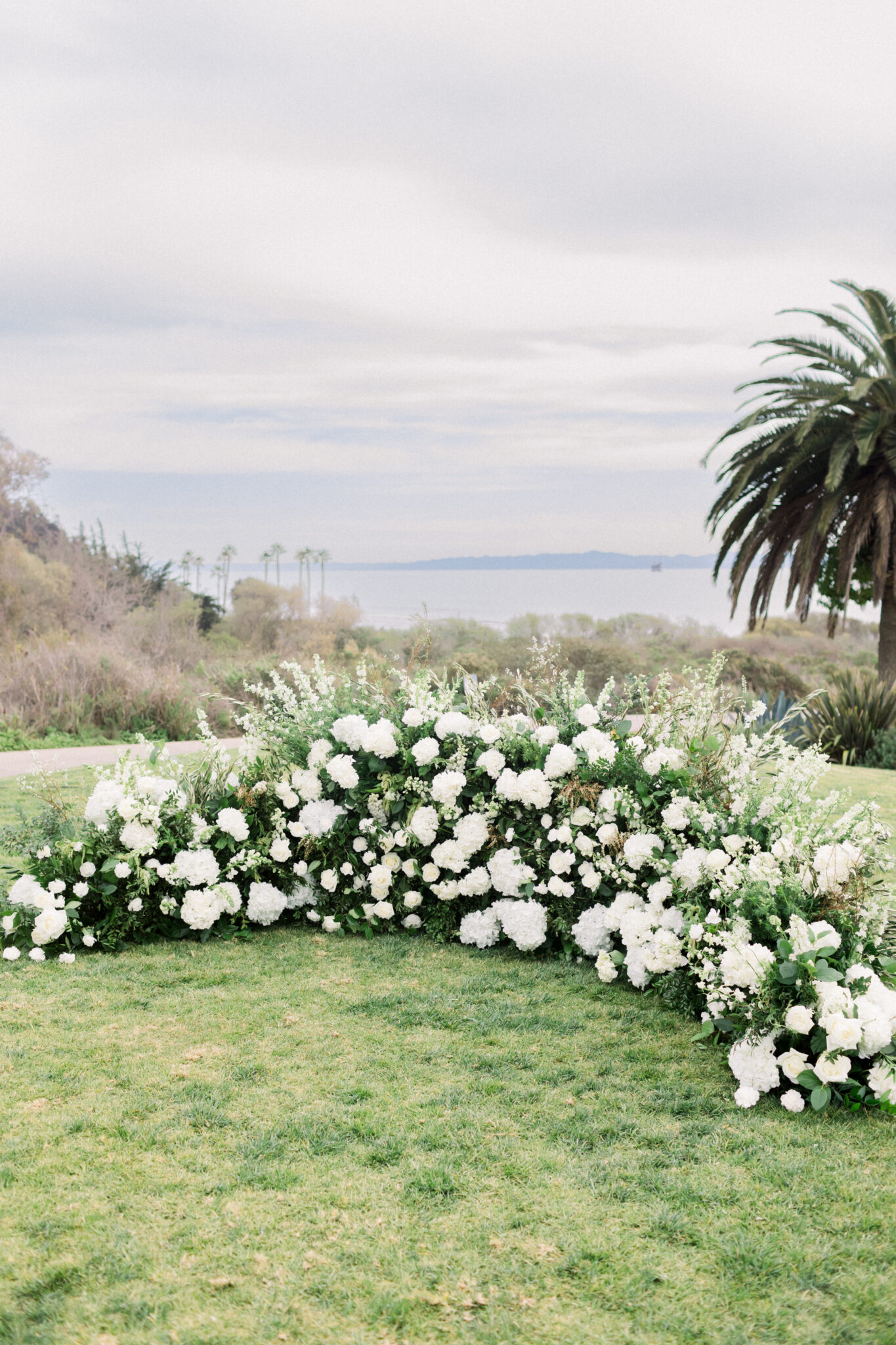 Alyssa & Christian's Black and White Wedding at the Ritz Carlton Bacara ...