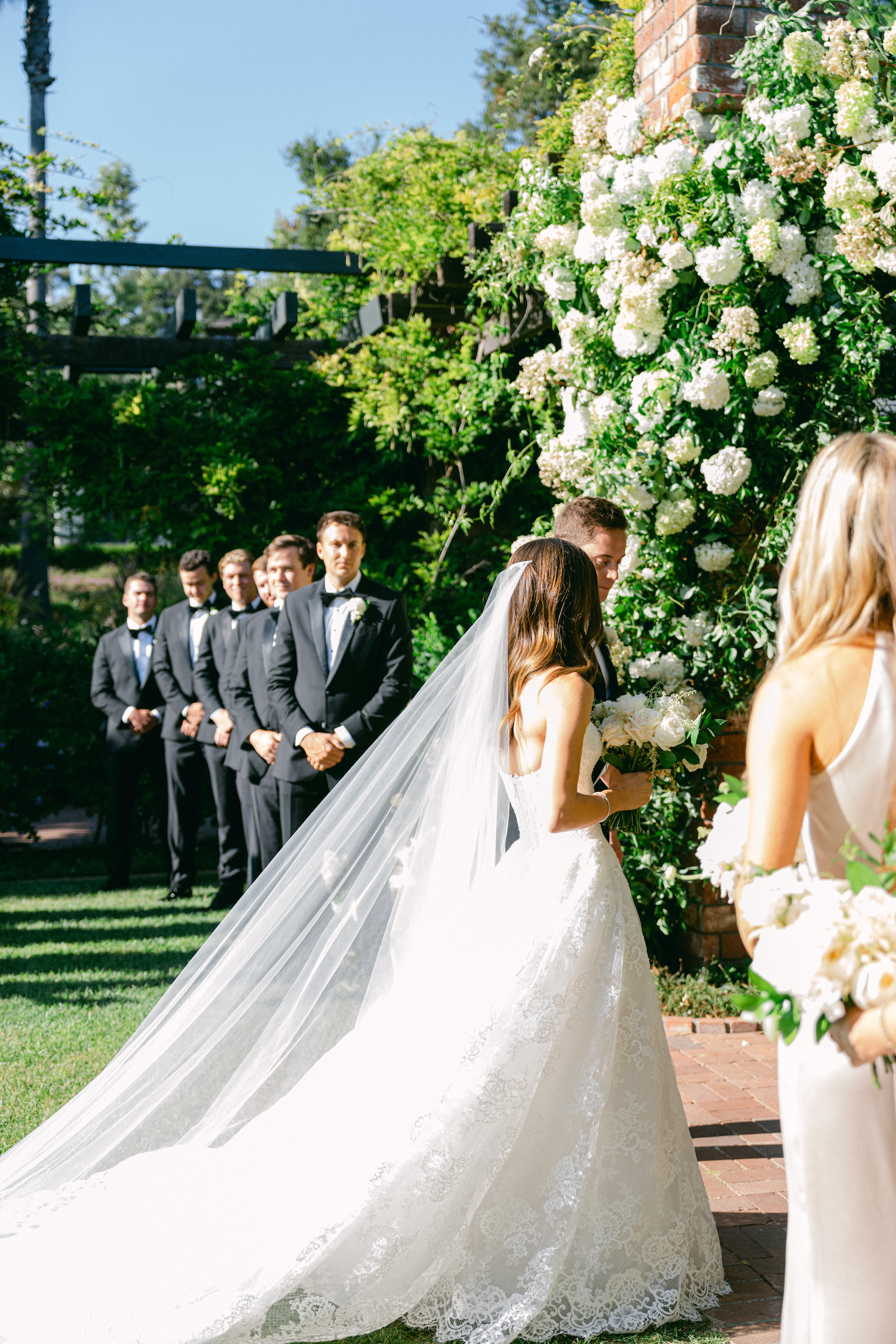 A Green & White Wedding at El Encanto Inspired by Dior - Tyler Speier ...
